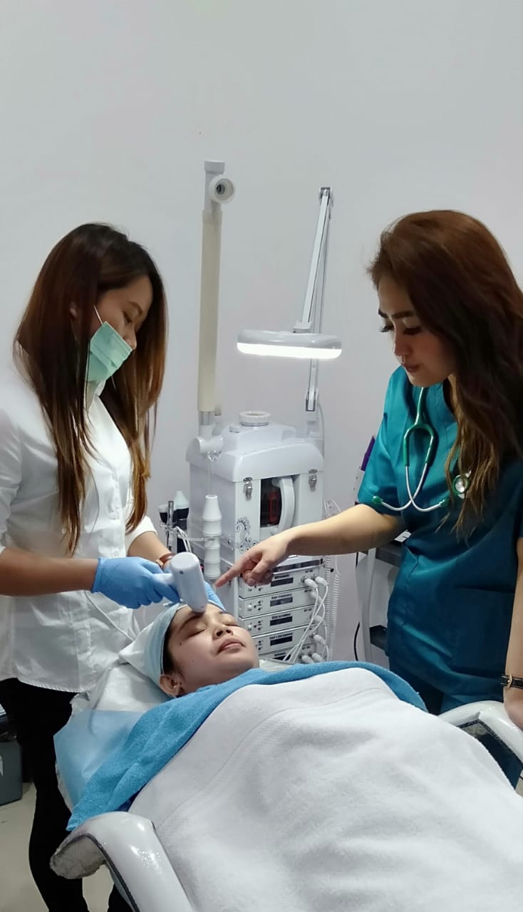 Menyembuhkan Kerontokan Rambut dengan Therapi Laser - Lingkar Jogja