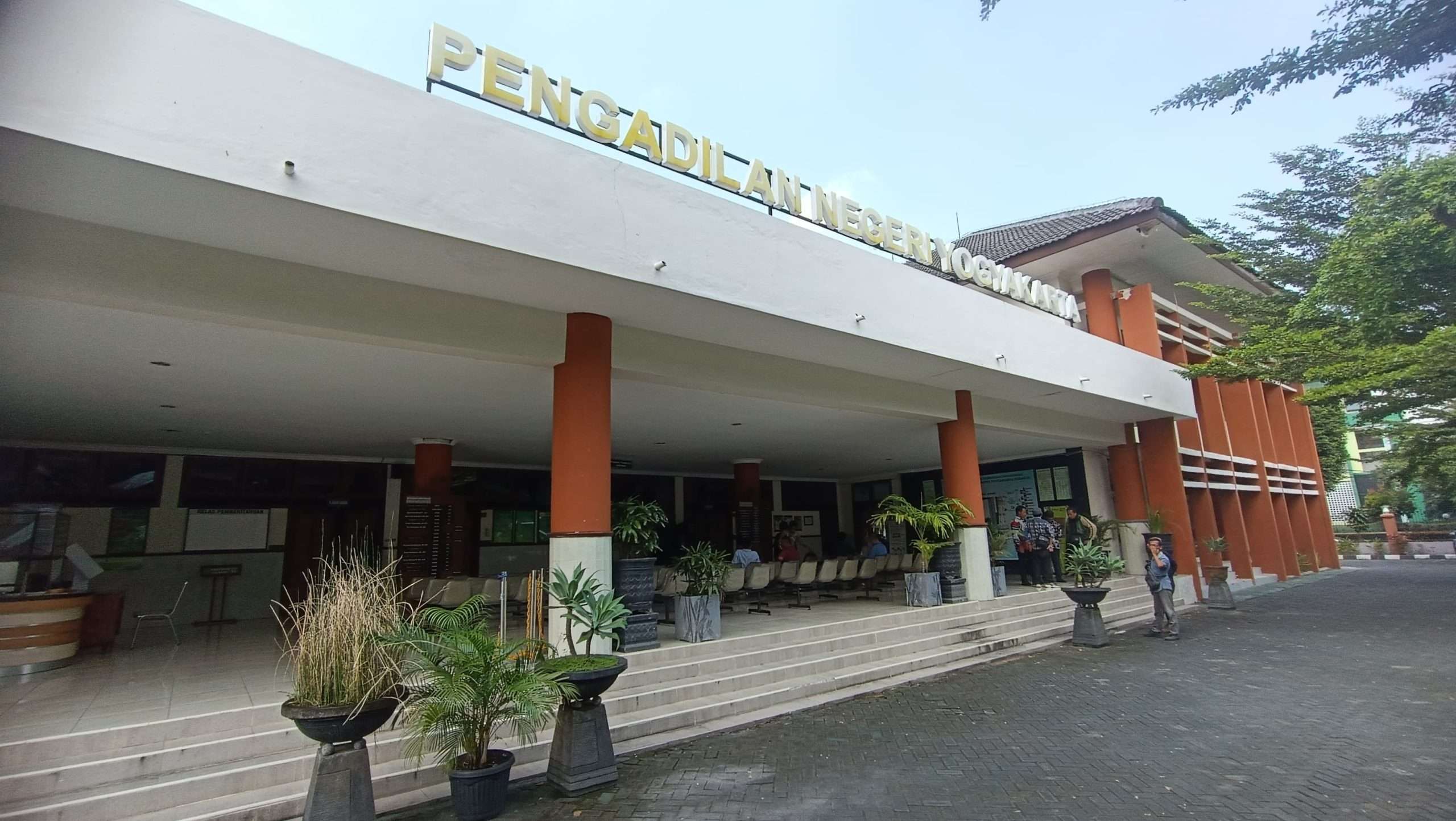 PN Jogja Gelar Sidang Perdana Sengketa Kepengurusan YPTICY - Lingkar Jogja
